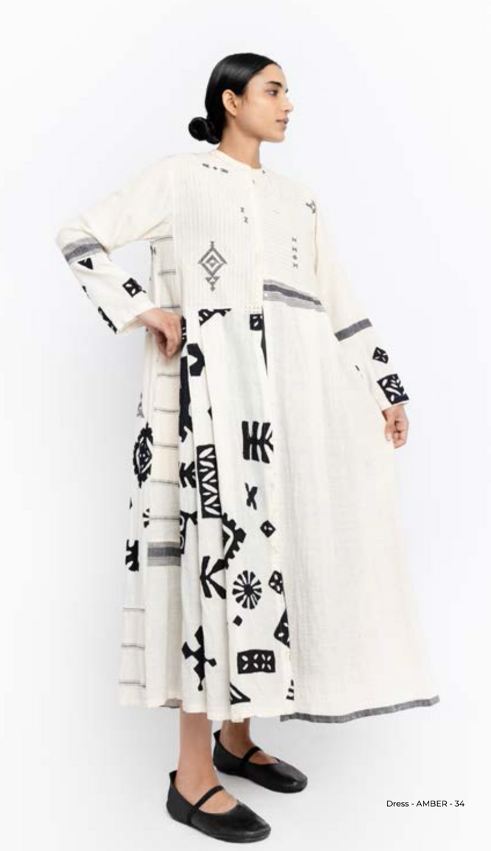 Injiri | Artisanal Handwoven Dresses | India in Balmain