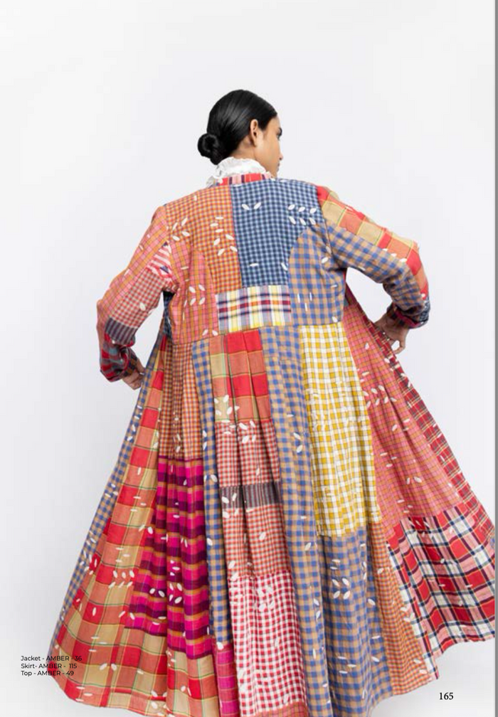 Injiri | Artisanal Handwoven Dresses | India in Balmain
