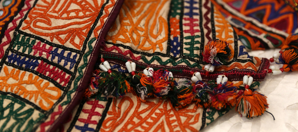 Indian in Balmain ⦙ Textile Book ⦙ Kutch Emroidery – INDIA in BALMAIN